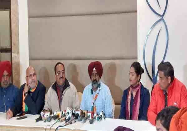 AAP leader Manoj Punj made a big disclosure in the presence1